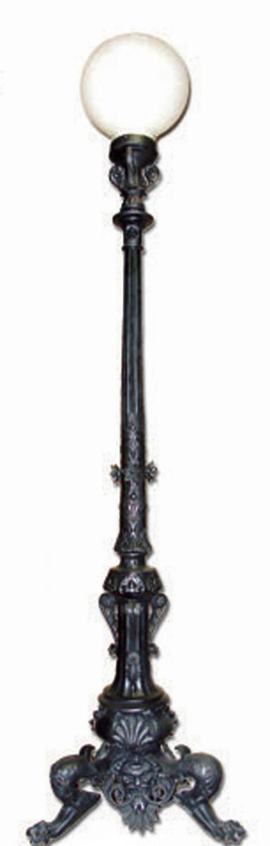 Medina Antique Bronze Lamp Post Light with Clawed Feet – timelessbronze.com