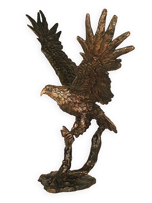 Bronze Eagle Catching Fish Sculpture – timelessbronze.com